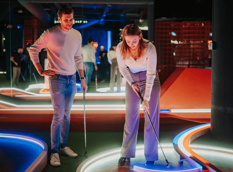 Crazy Golf, mini golf w barowej odsłonie - Zagrywki Wrocław | Zagrywki ...